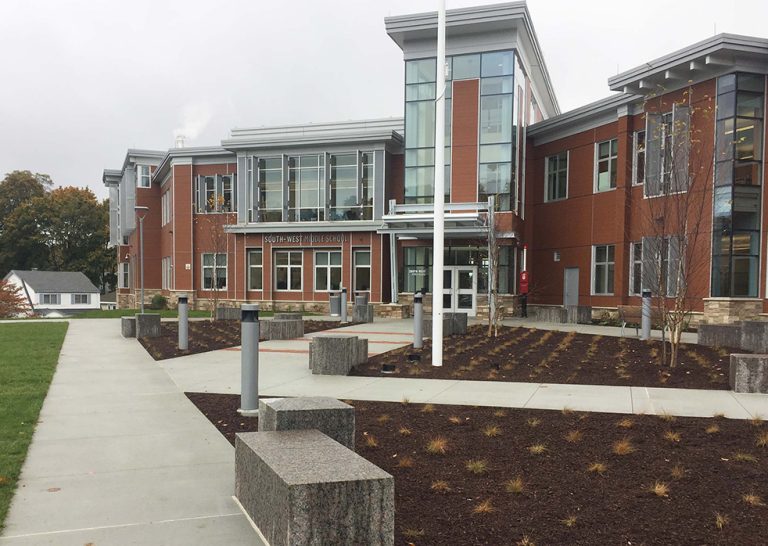 Quincy Middle Schools - Pare Corporation